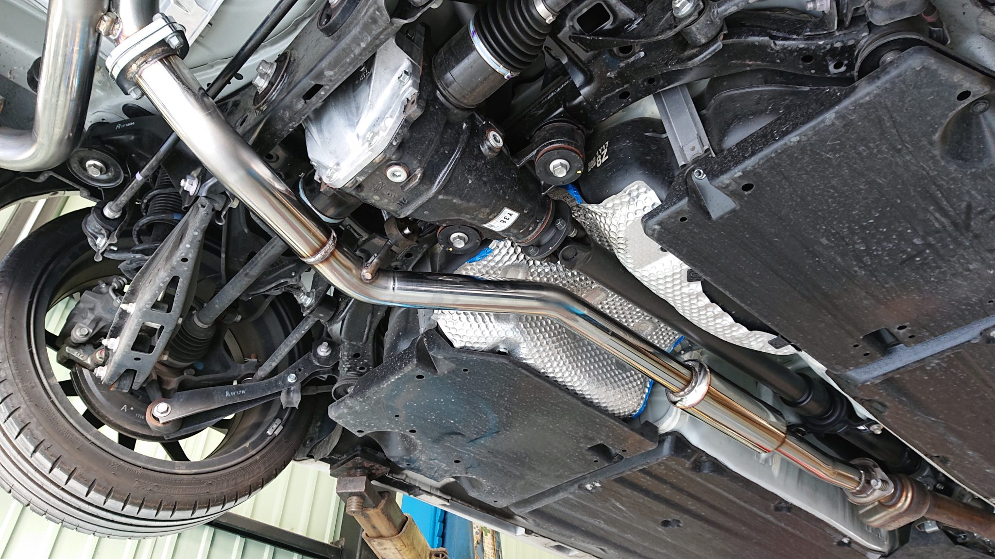 BRZ ZD8 GR86 ZN8 中間パイプ タイコ付き ステンレス 60Φ センターマフラー | Be Free Official Web Site